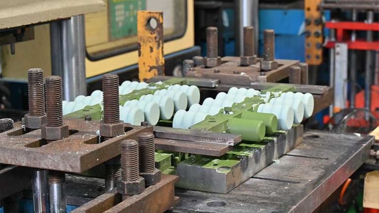 Silicone Compression Molding: A Comprehensive Guide | Ruiyang Silicone